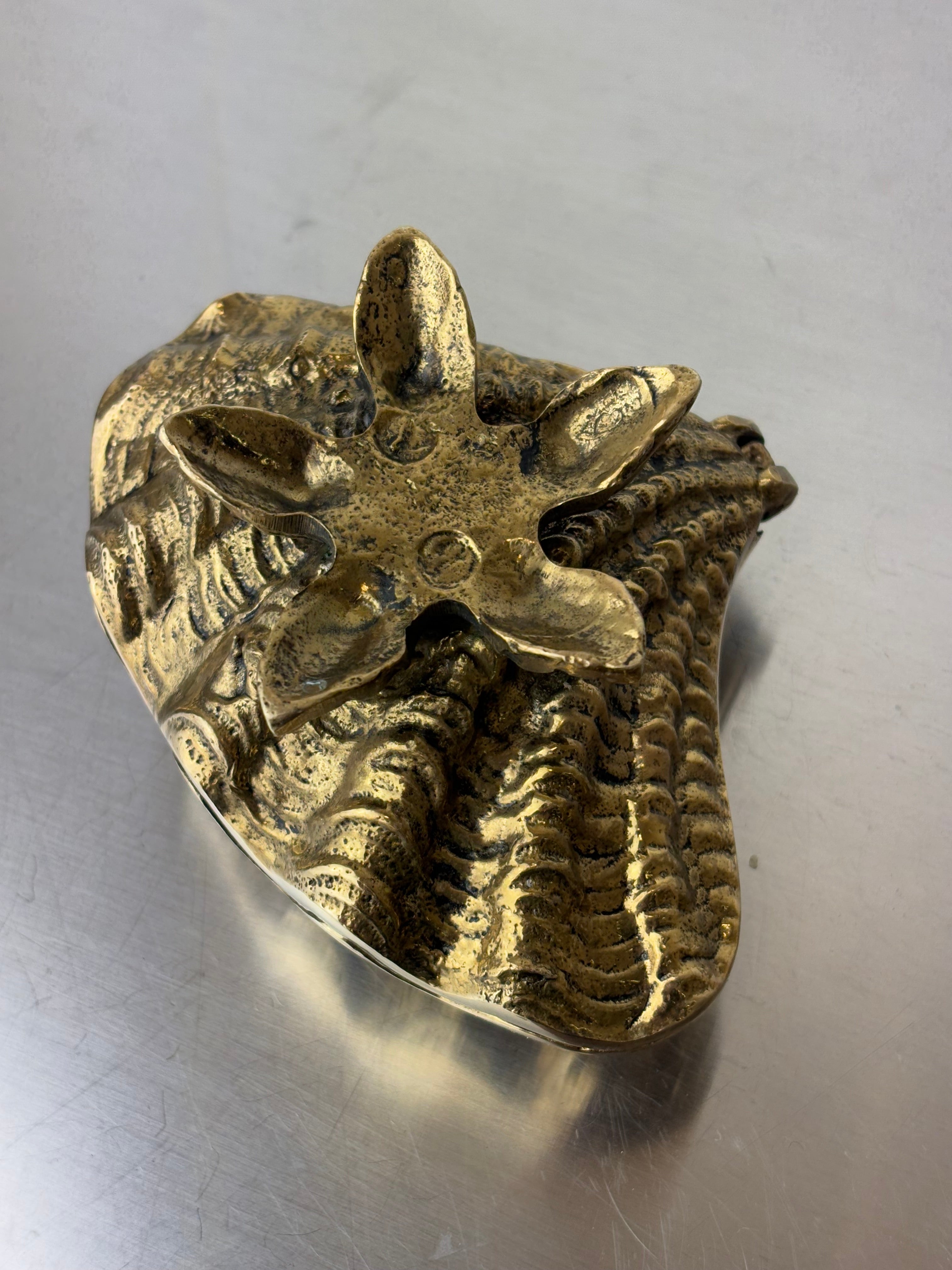 Jewelry Boxes Shell jewelry box in bronze, Italy, 1970's