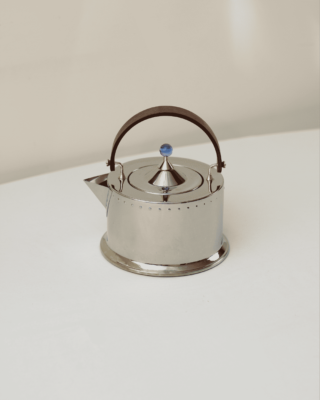Teapot by Carsten Jorgensen 1986 by Boga Avante S | The Oblist