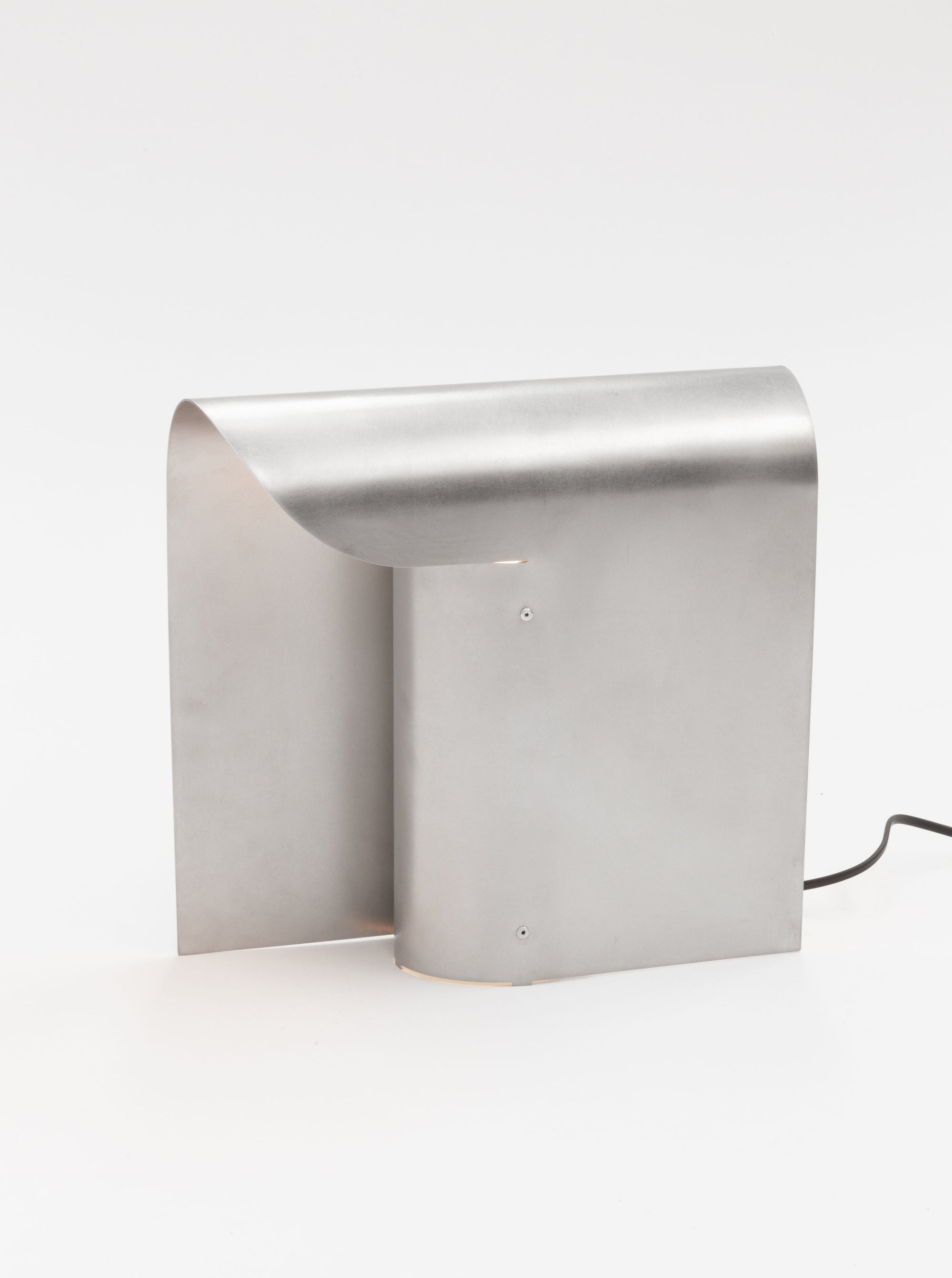Arc Table Lamp - The Oblist