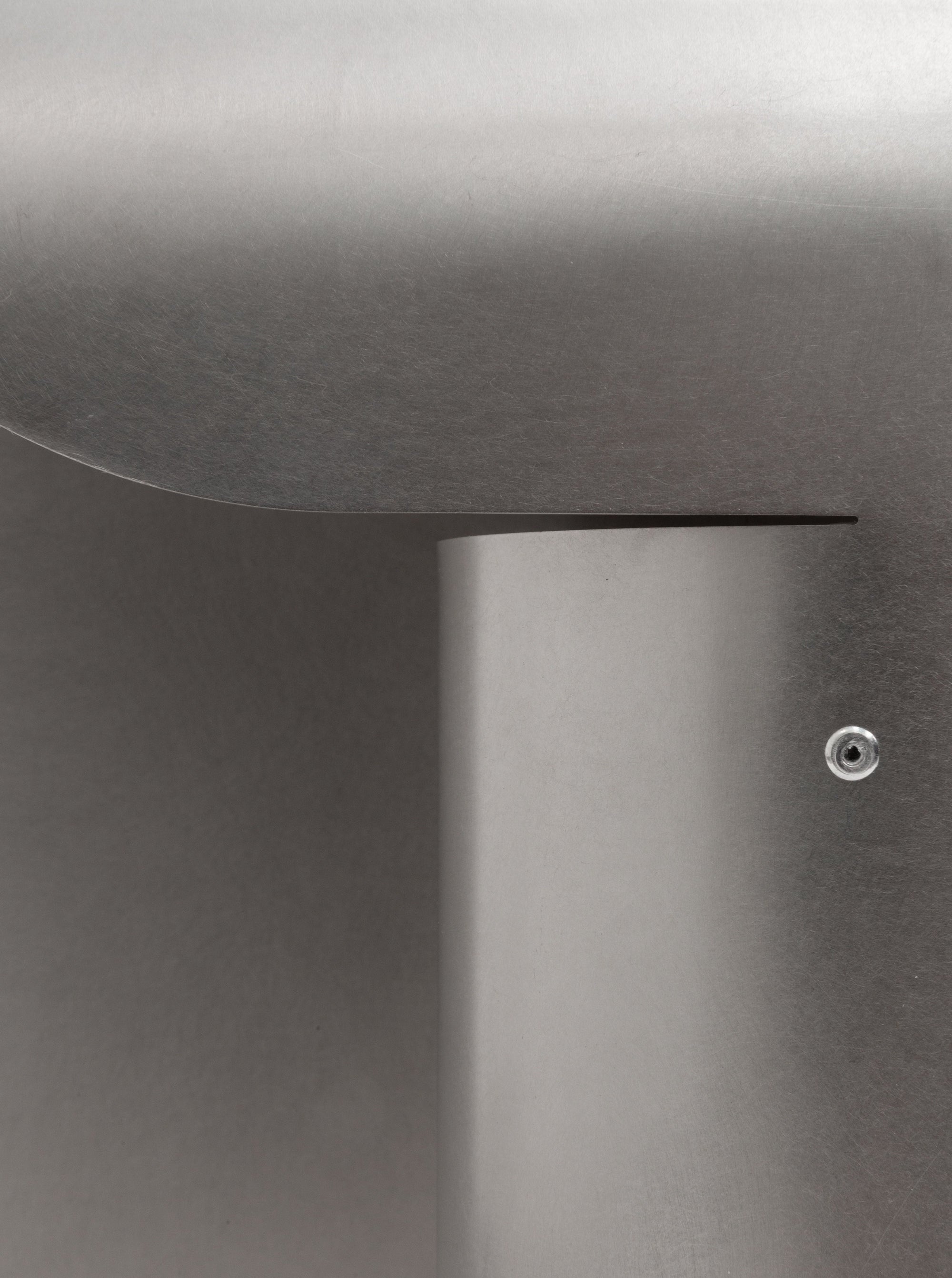 Arc Table Lamp - The Oblist