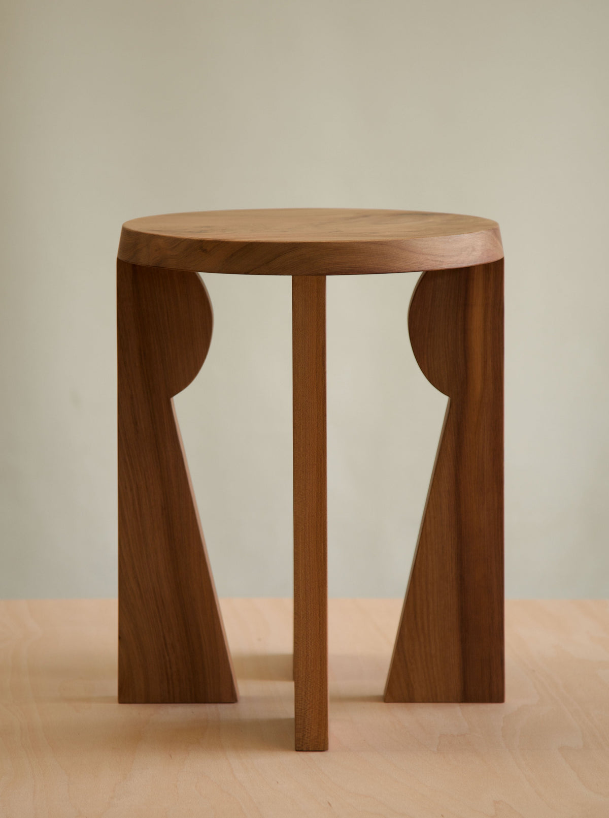 Figure Side Table 04 | The Oblist