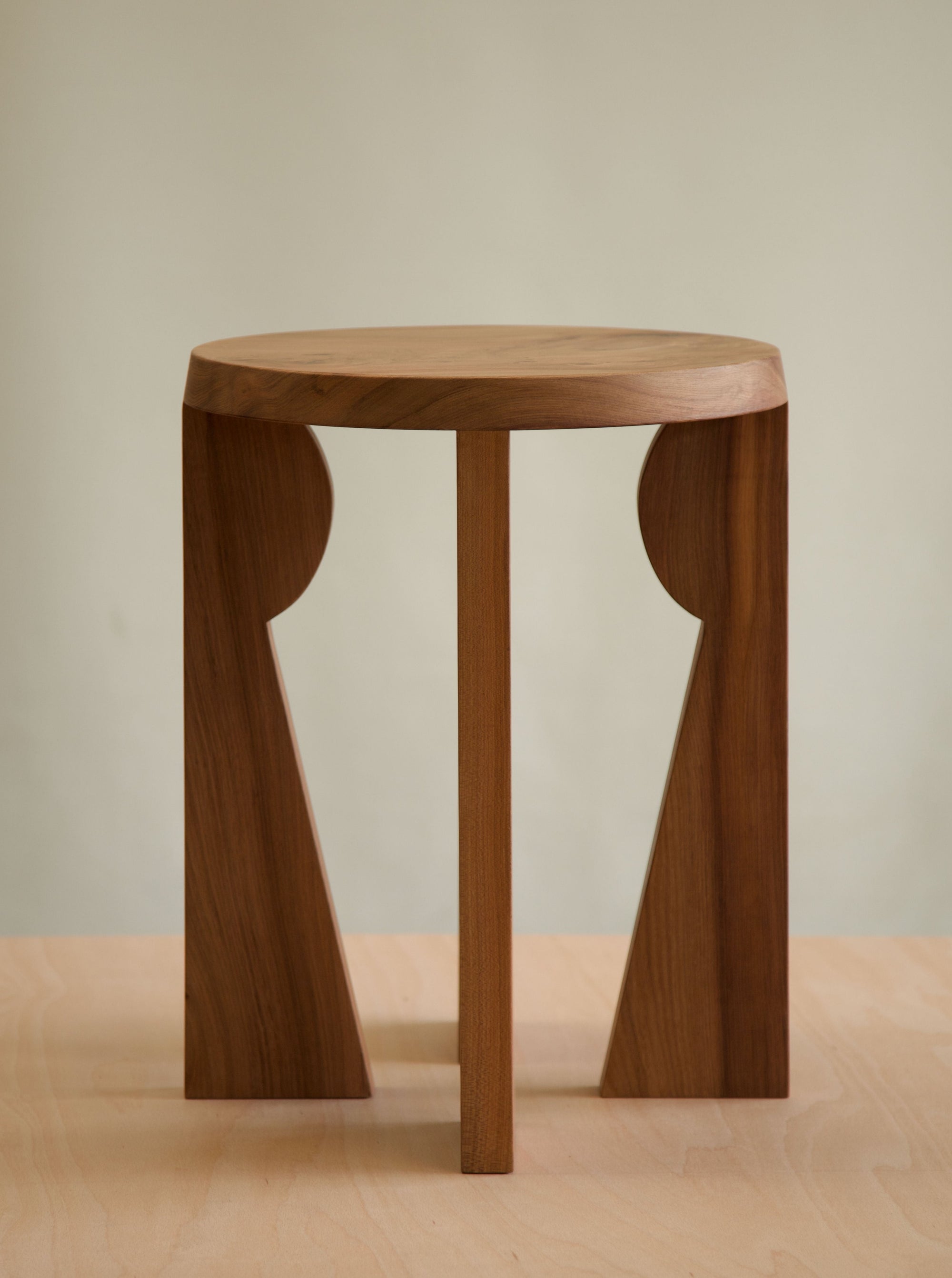Figure Side Table 04 | The Oblist