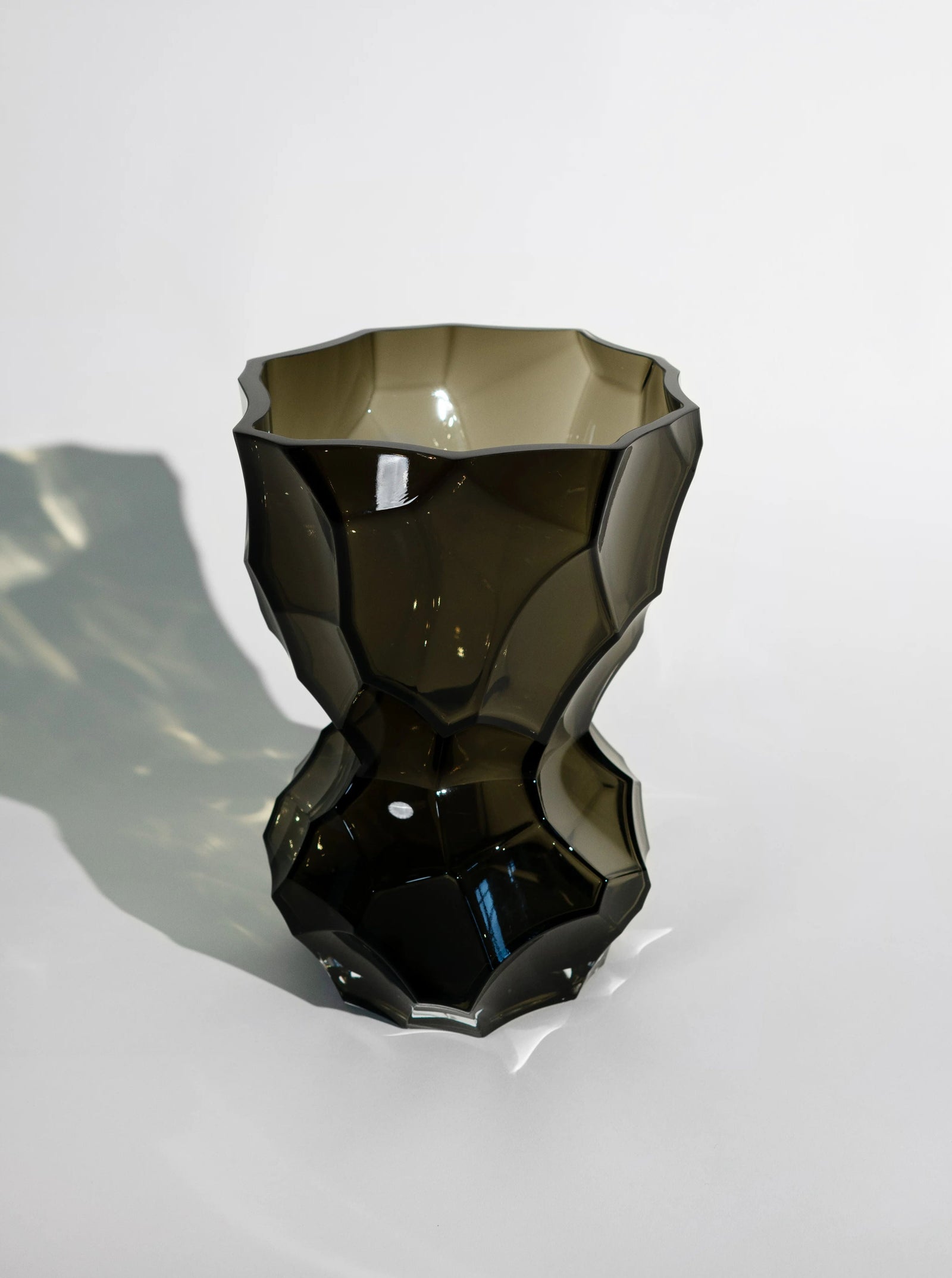 Reflection Vase Smoke | The Oblist
